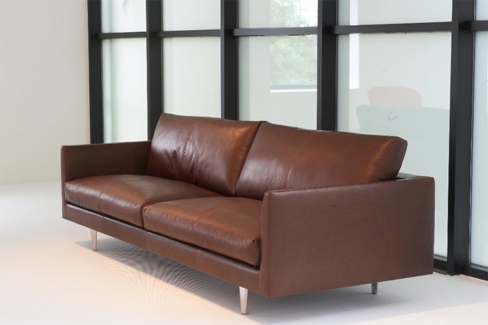 AXEL Sofa von Montis, Design Gijs Papavoine