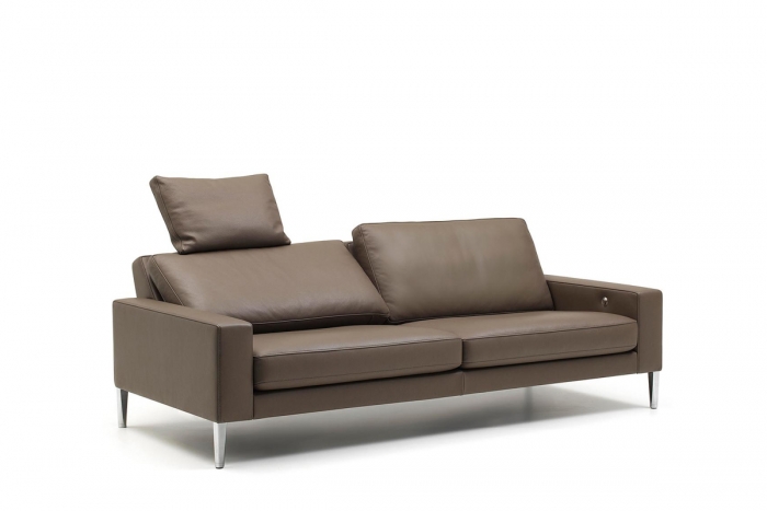 CLARO Sofa von FSM